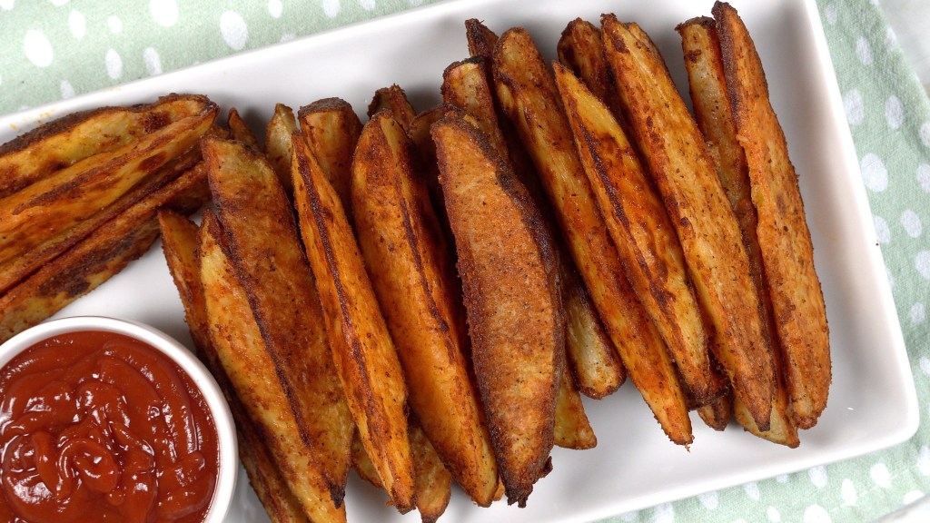Baked Potato Wedges - EatFoodlicious